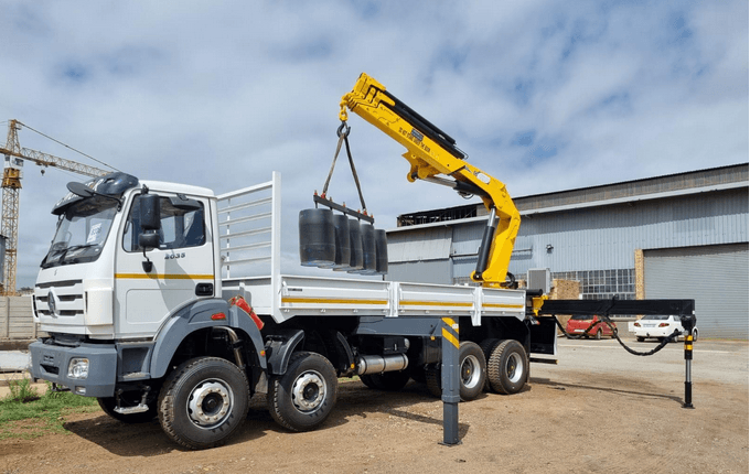 Why Knuckle Boom Cranes Are Perfect for Urban Construction | Bowman Africa